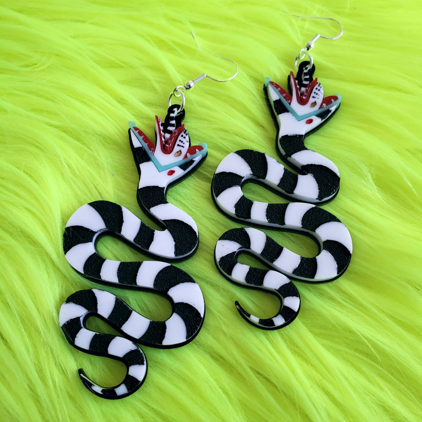 BeetleBeetlejuice sandworm earrings | Retro Vixen